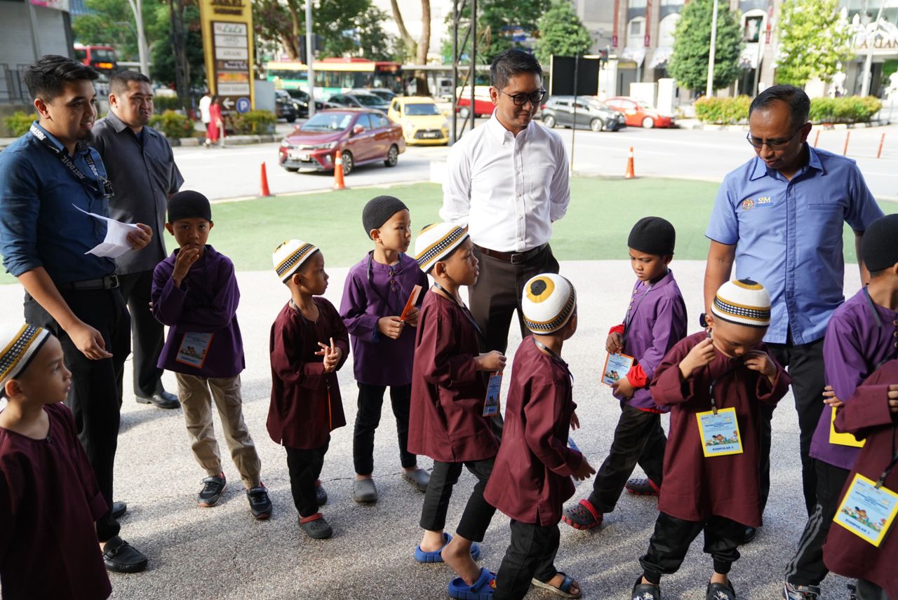 Photo - SSM MENYANTUNI 40 ANAK-ANAK PUSAT JAGAAN TELAGA KASIH NUR ...
